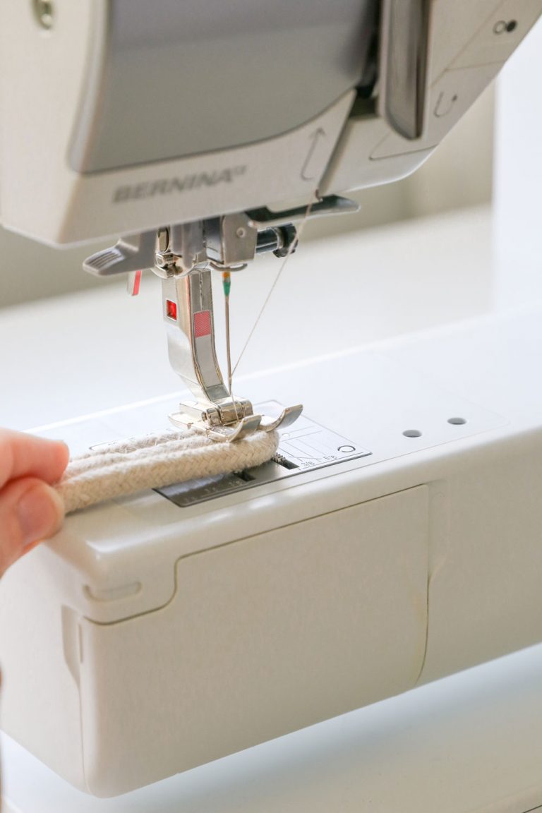 How To Make A DIY Rope Rug | Hello Nest