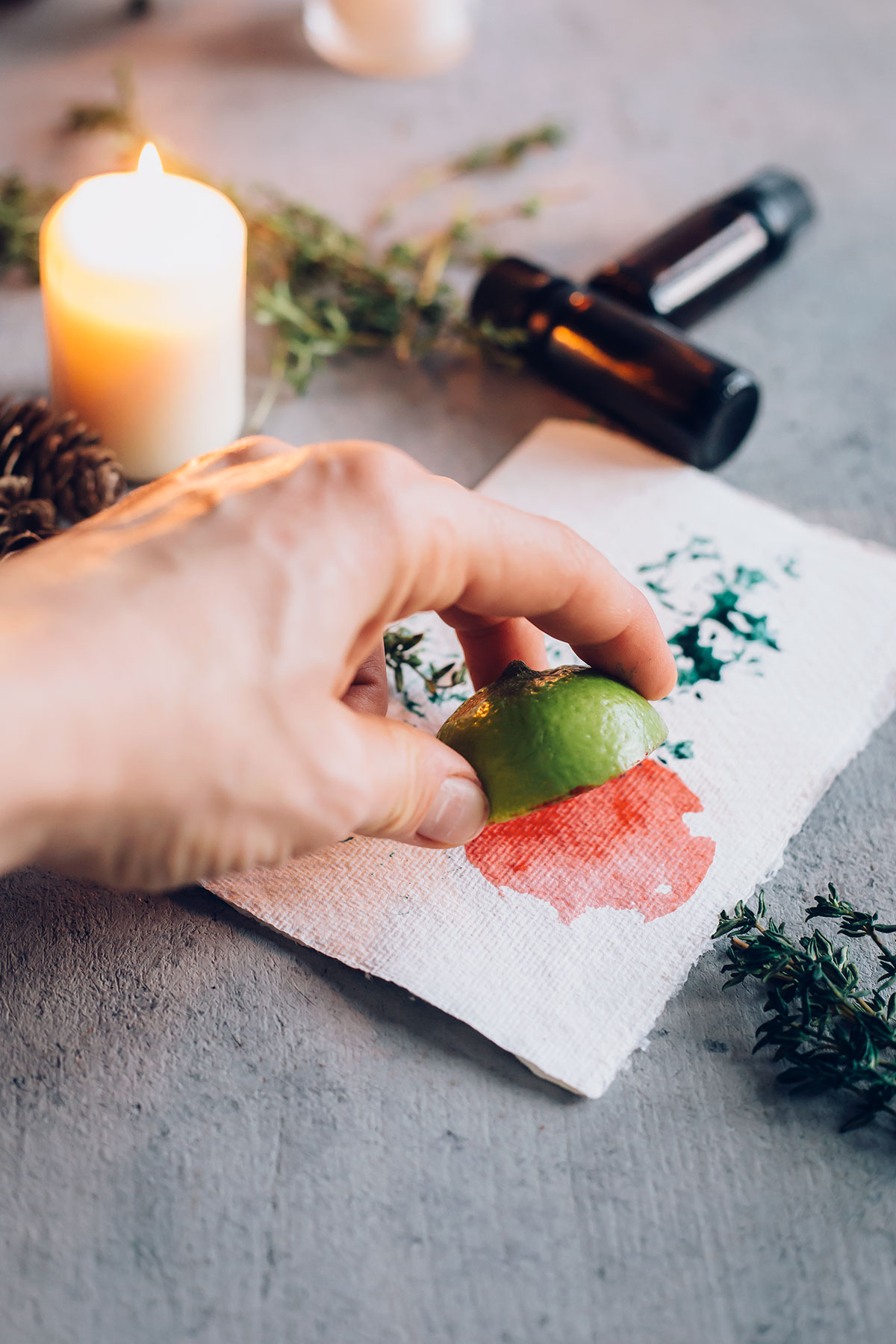 How To Make Your Own Aromatherapy Holiday Cards | Hello Nest