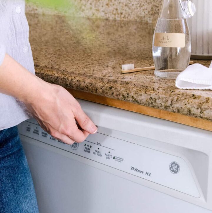 7 Tips for Washing a Lot of Dishes - Fast! | Hello Nest